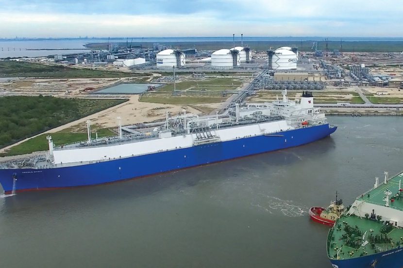 liquefied-natural-gas-storage-tanks-at-cheniere-energys-sabine-pass ...